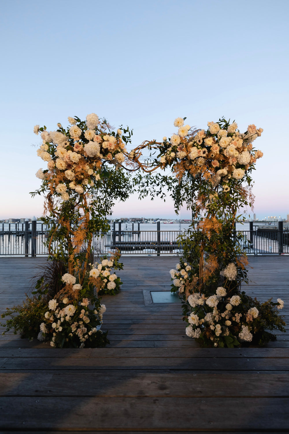 Wedding Landing - Table & Tulip